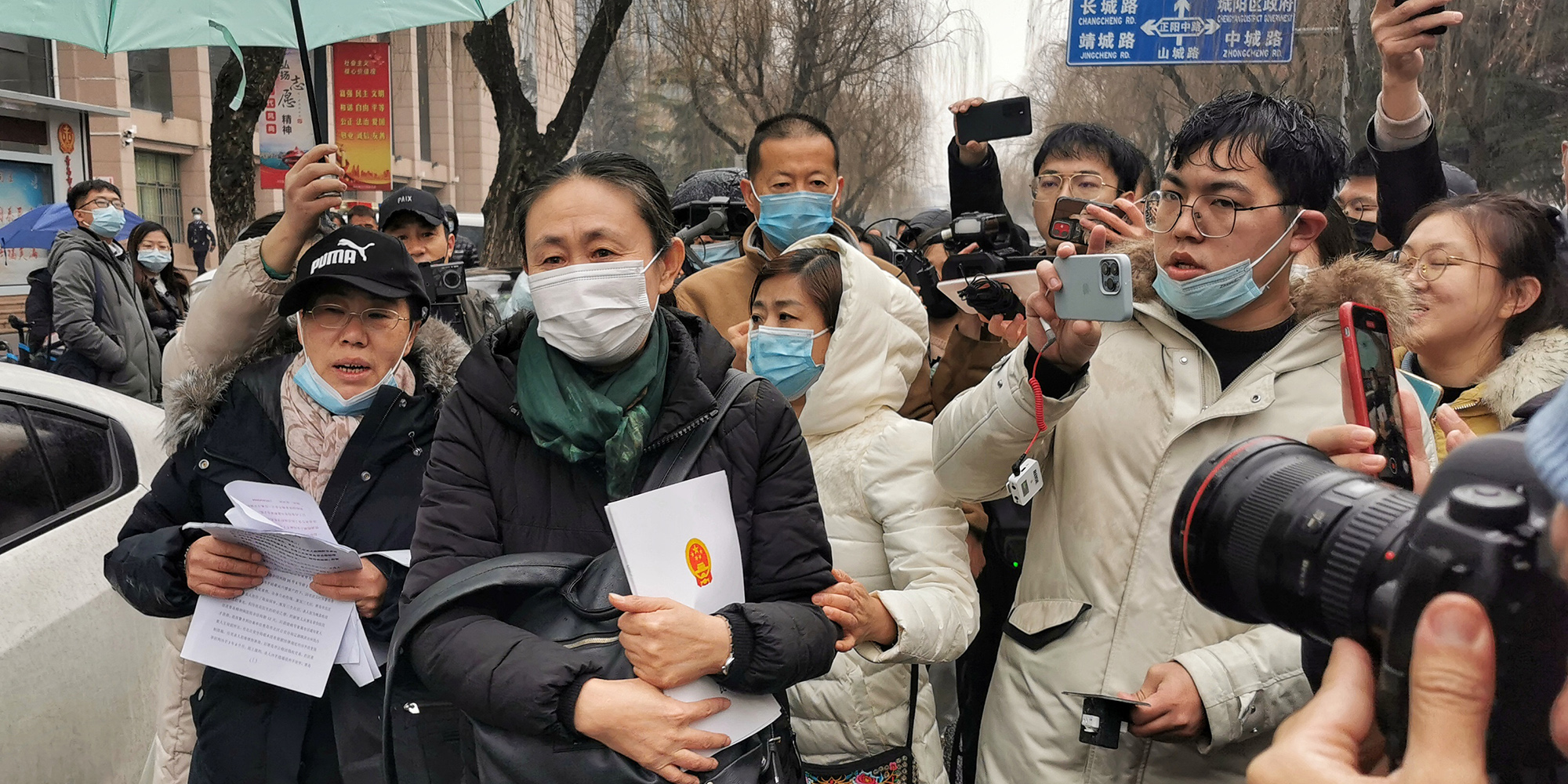 A photo essay of Jiang Qiulian's 5-year fight to get justice for her ...